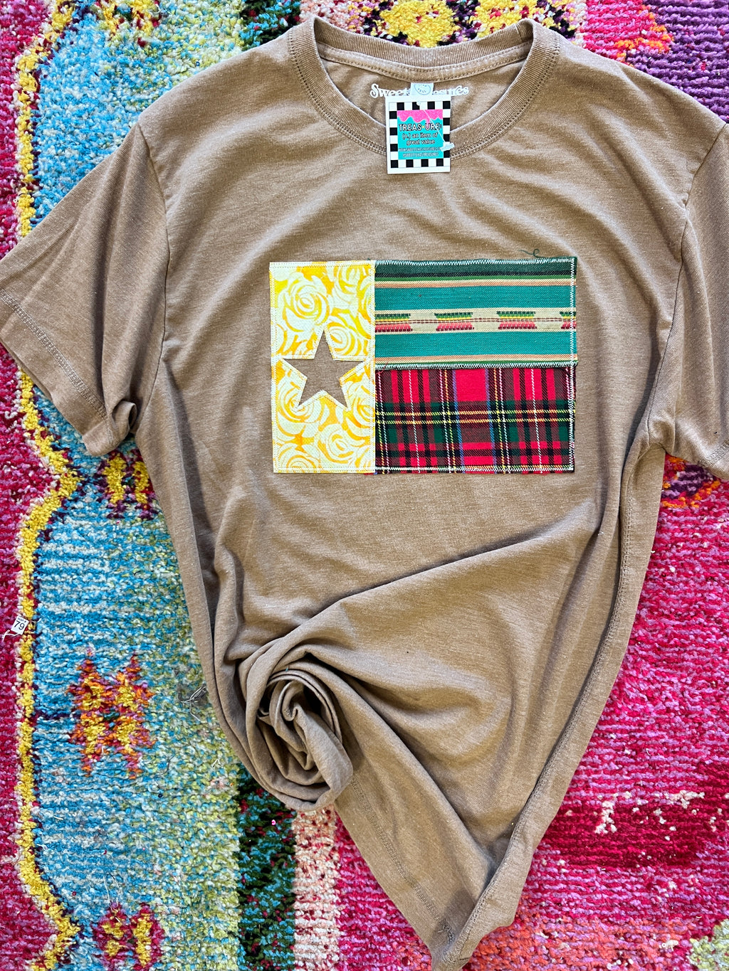 *Limited Edition* Yellow Rose Lago Texas Flag Tee – Sweet Texas Treasures